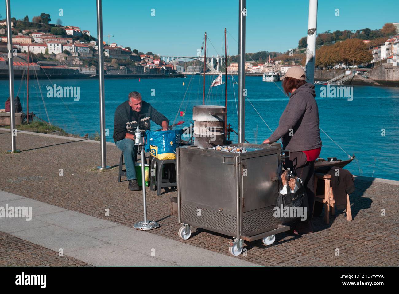 Hot Chestnut Stall High Resolution Stock Photography and Images - Alamy