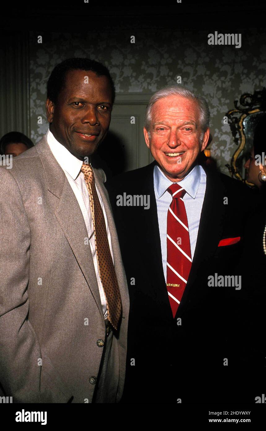 Ralph sheldon hi-res stock photography and images - Alamy