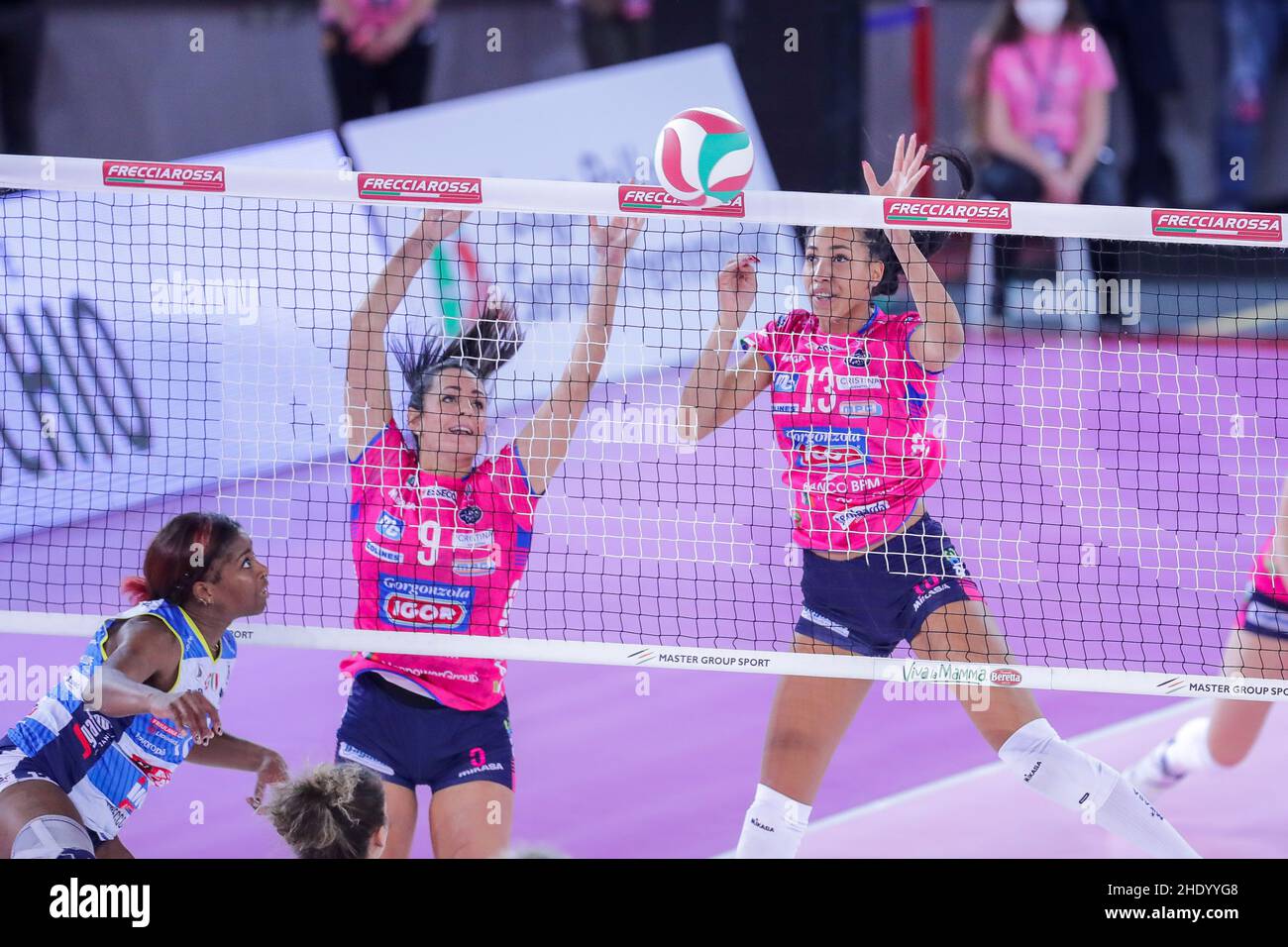 Sara bonifacio hi-res stock photography and images - Alamy