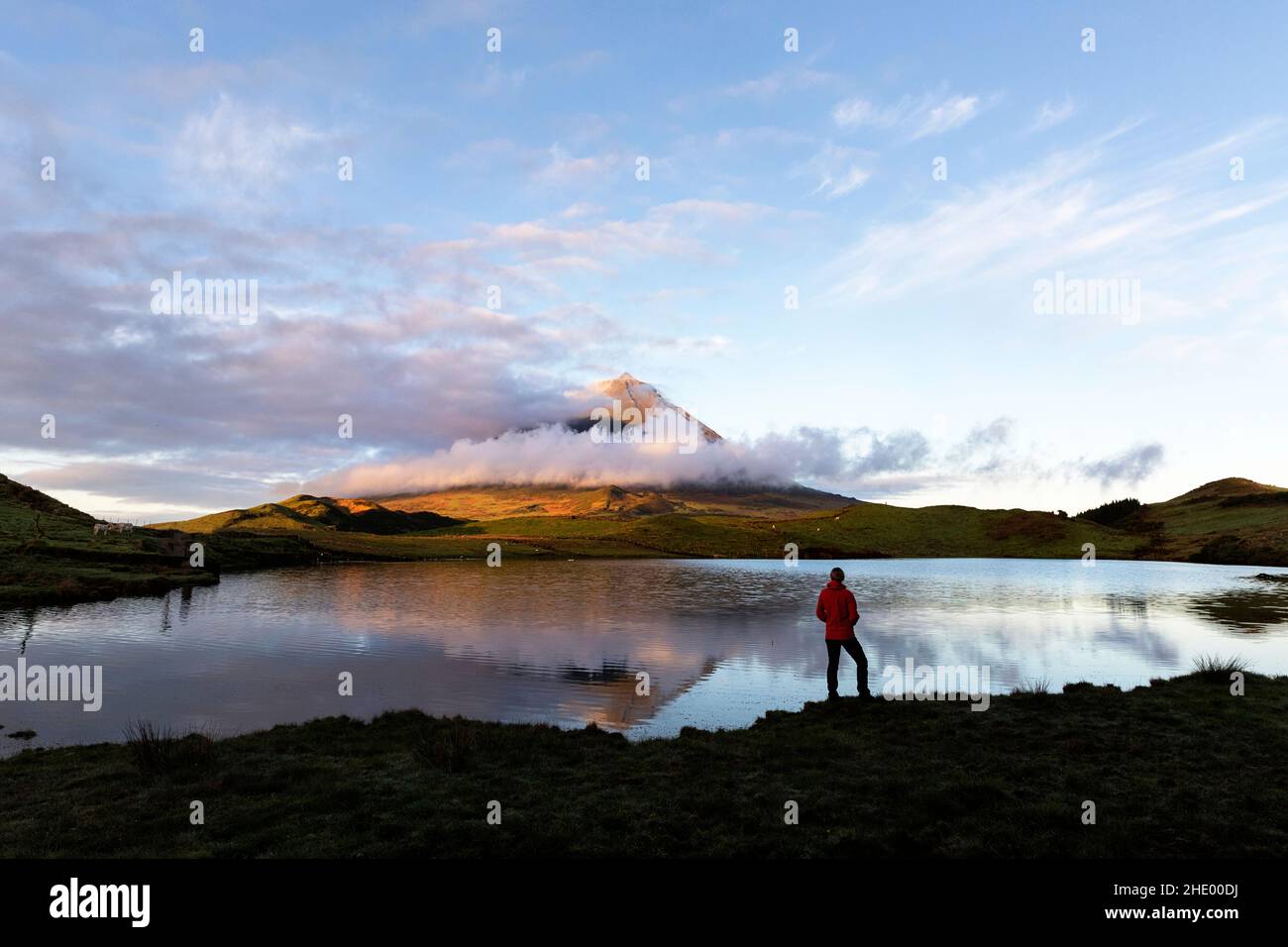 Ponta do pico volcano hi-res stock photography and images - Alamy