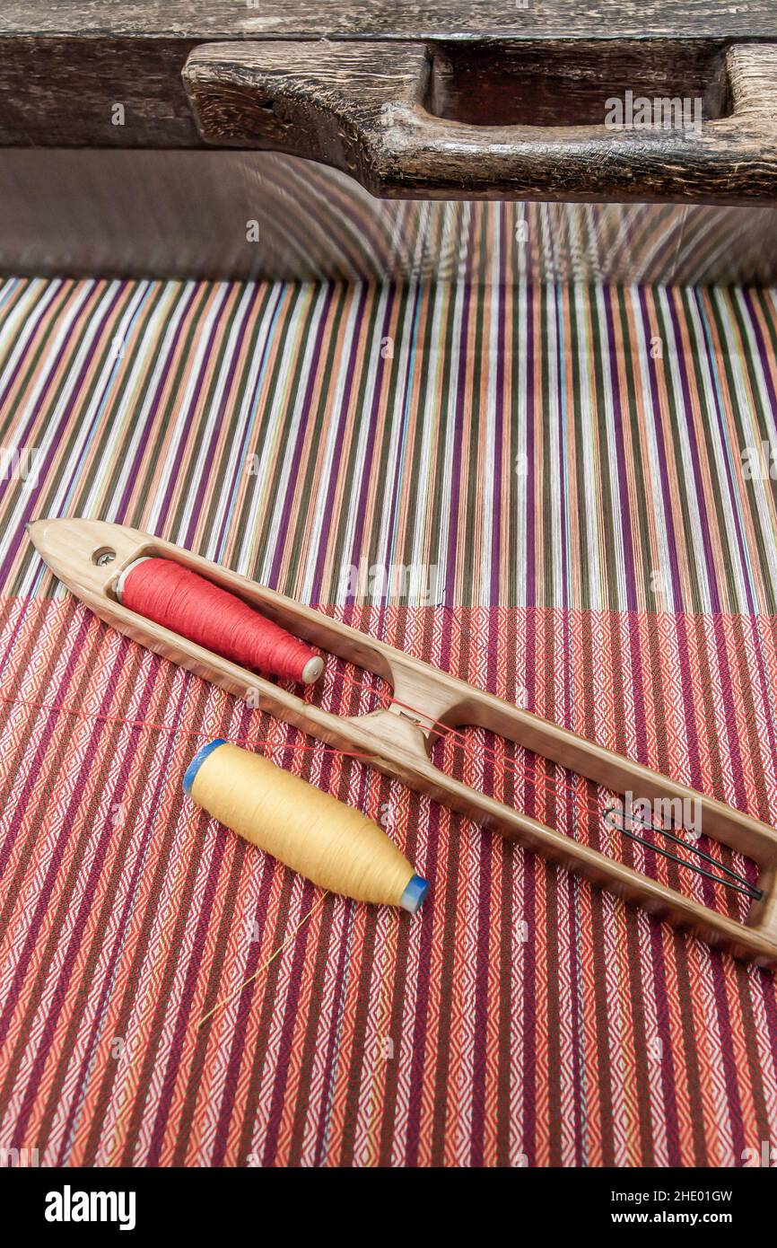 Weaving shuttle hi-res stock photography and images - Alamy