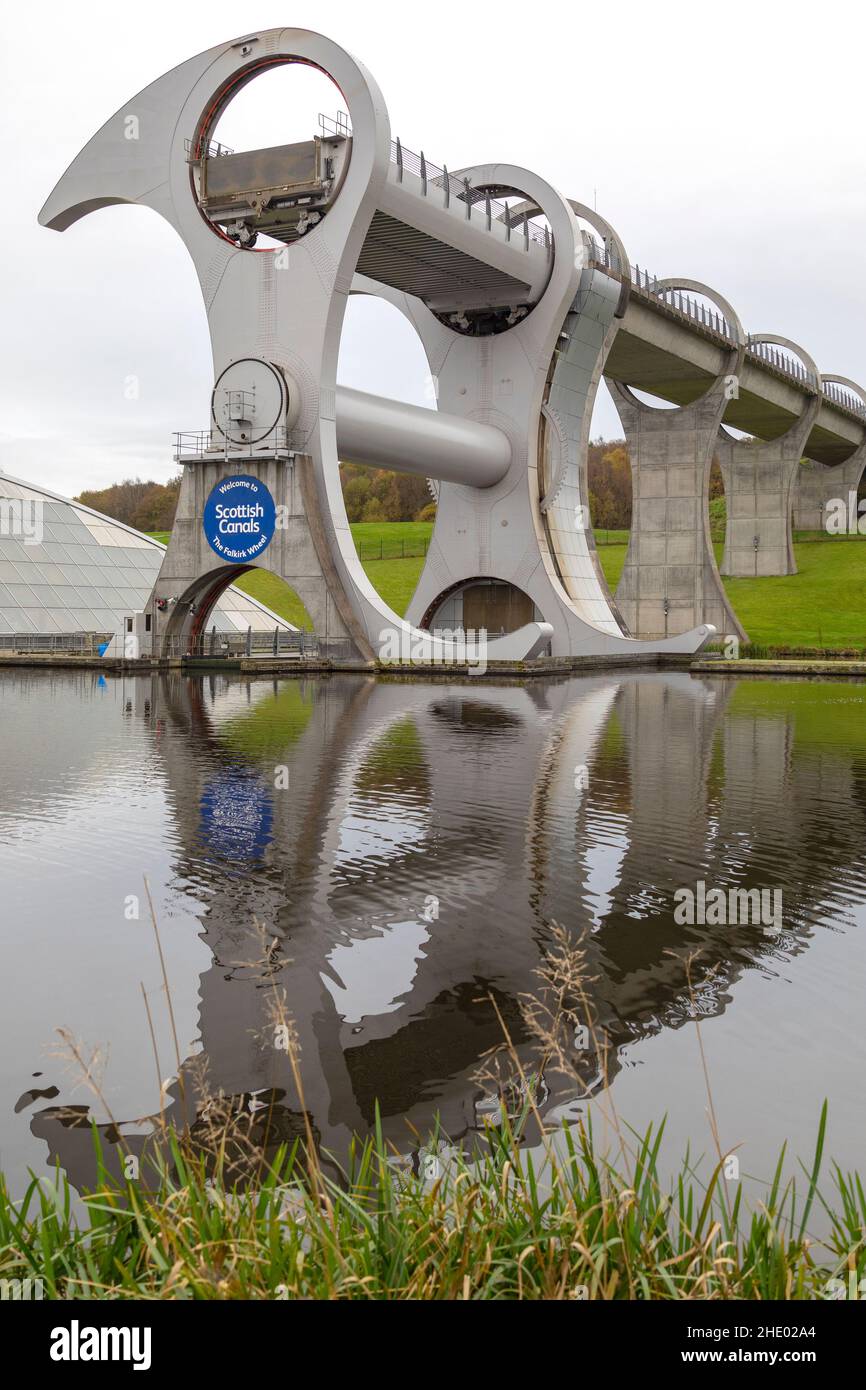 The Falkirk Wheel - a rotating boat lift in Falkirk, central Scotland ...