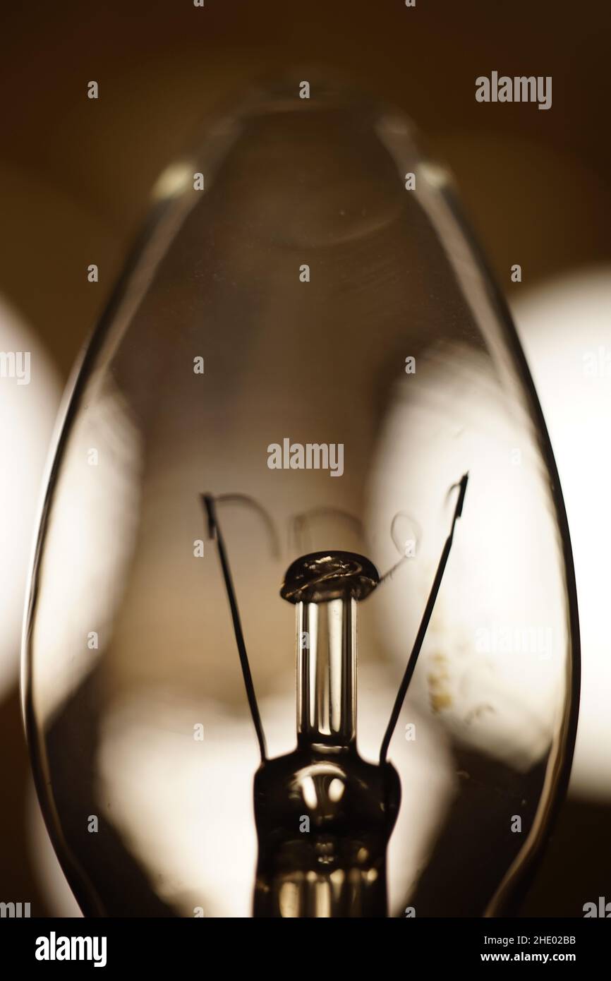 Bulb burnt out filament hi-res stock photography and images - Alamy