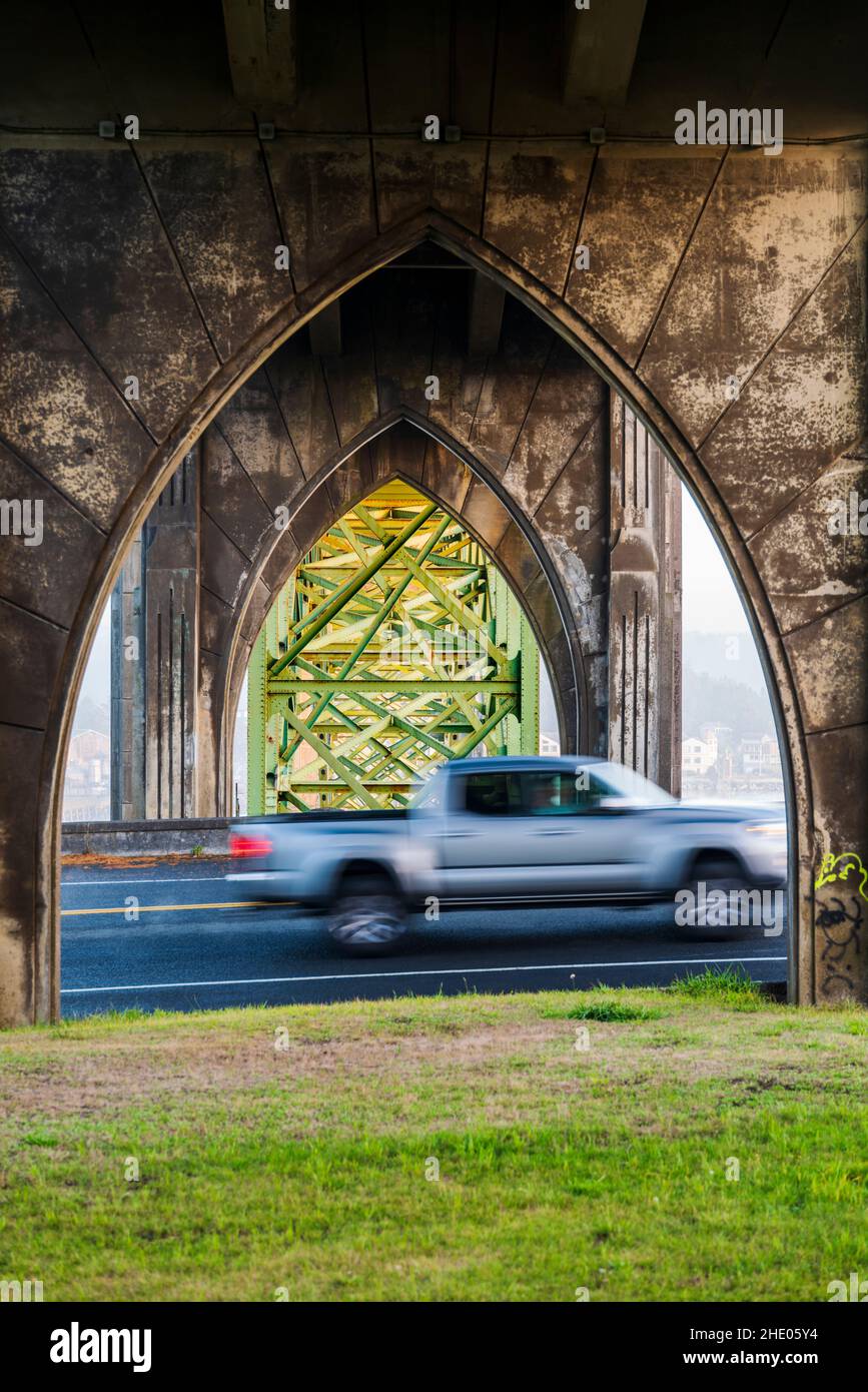 Truck under bridge hi-res stock photography and images - Alamy