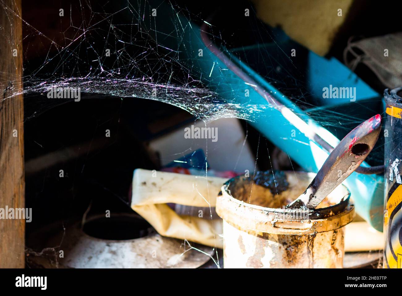 Corner garage hi-res stock photography and images - Alamy