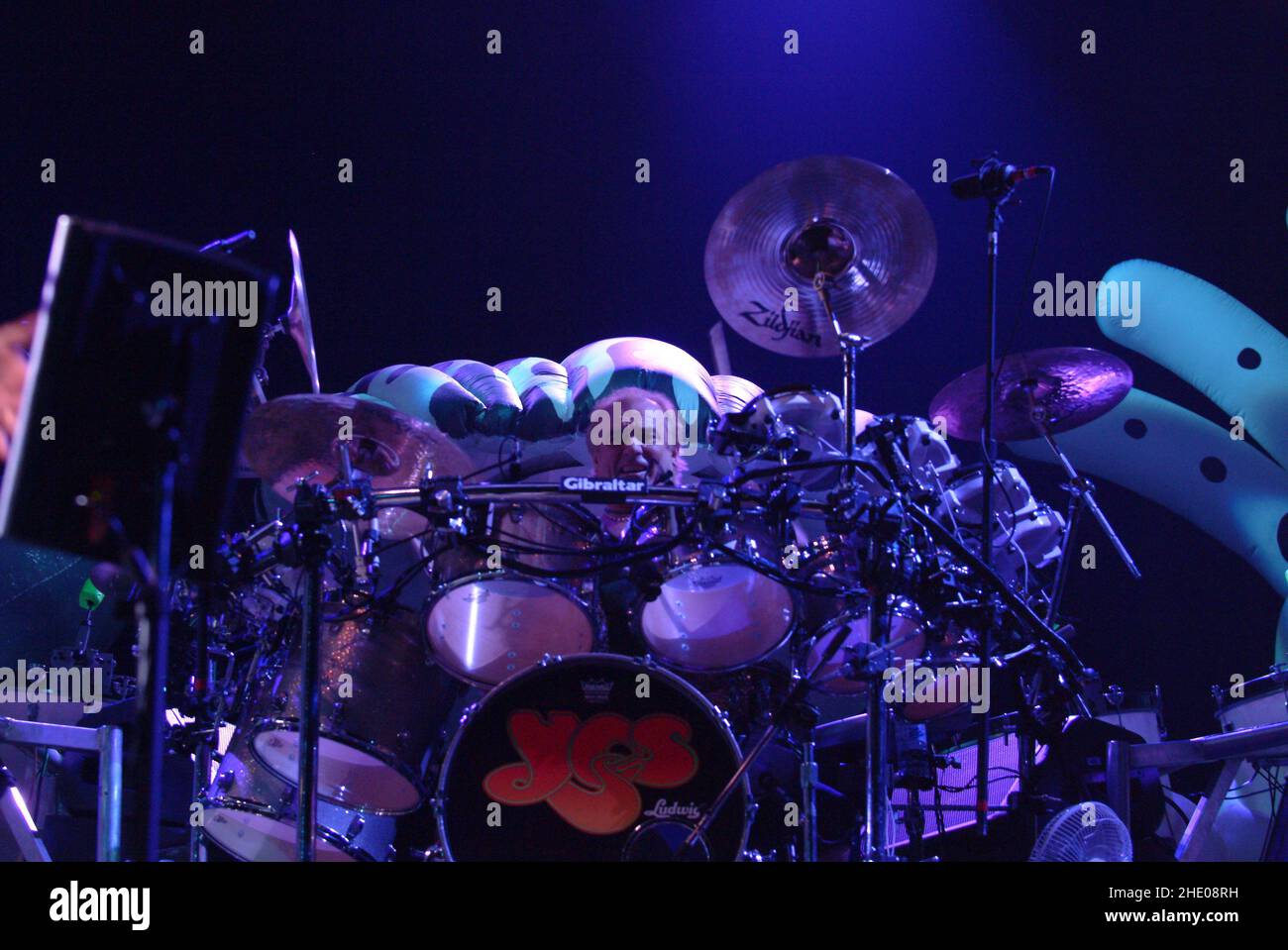 Yes Live in London Stock Photo - Alamy