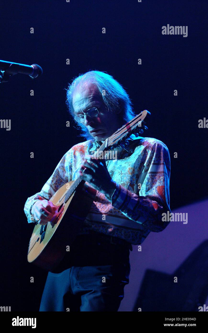 Yes Live in London Stock Photo - Alamy