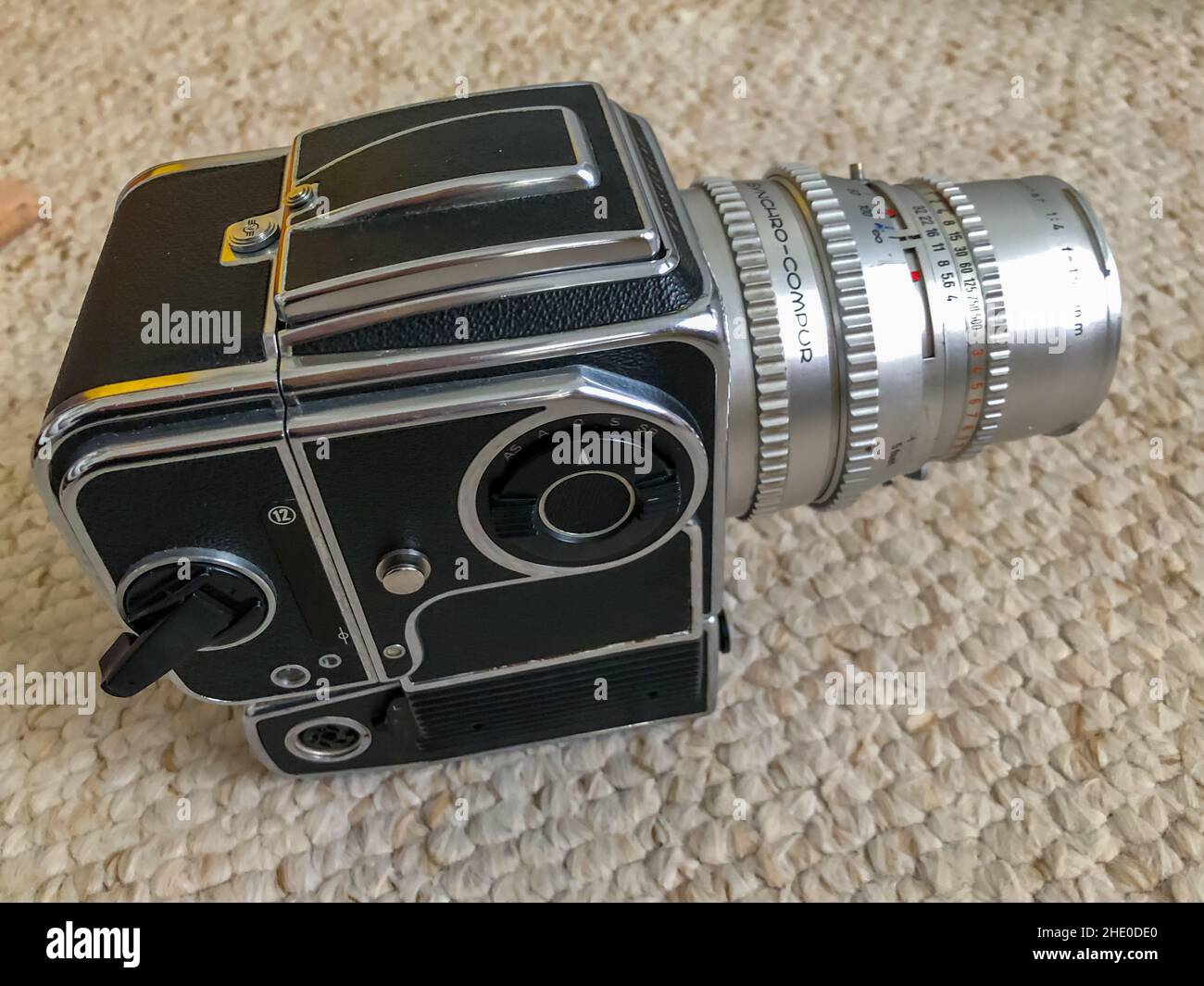 Cameras and lenses hi-res stock photography and images - Alamy