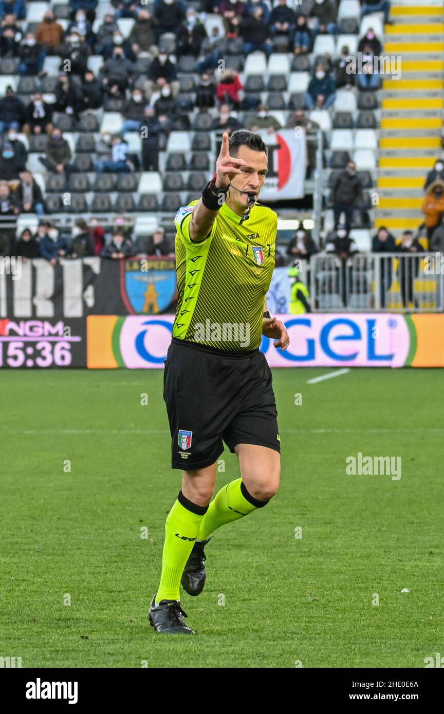 Alberto Picco stadium, La Spezia, Italy, January 06, 2022, Referee Mr ...