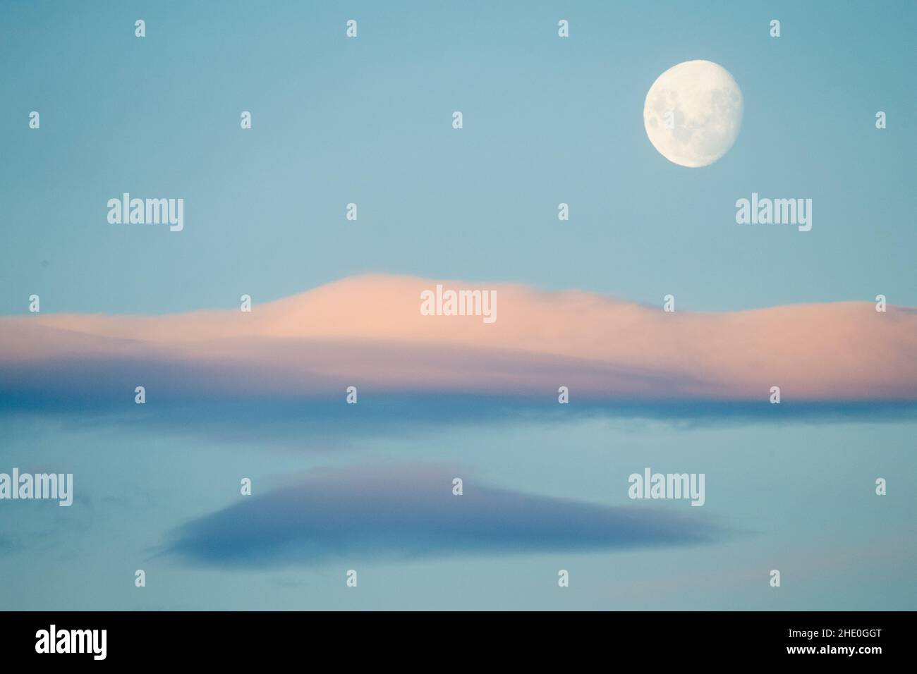 Southern polar region hi-res stock photography and images - Alamy