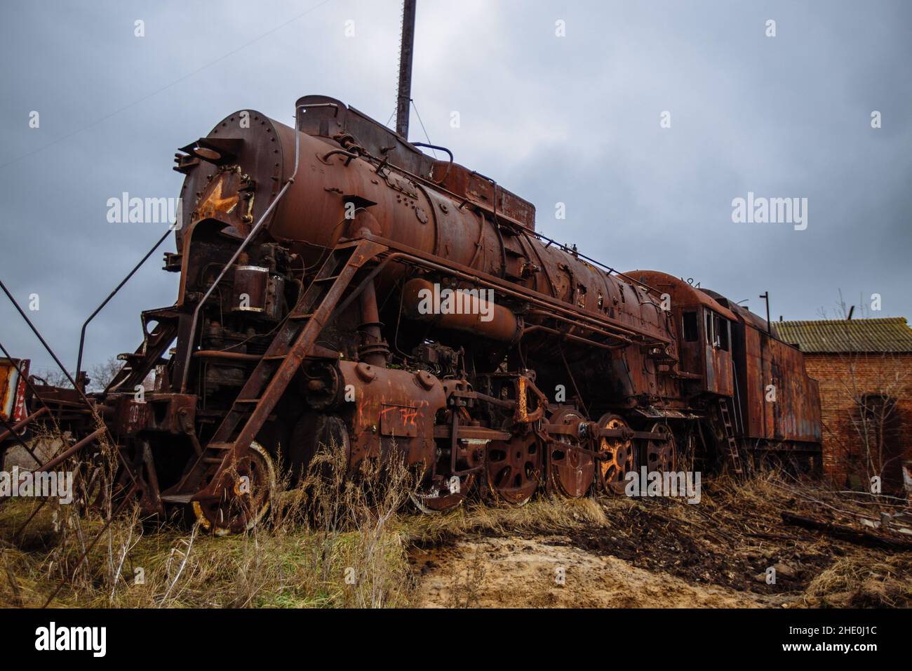 Abandoned steam locomotive hi-res stock photography and images - Alamy