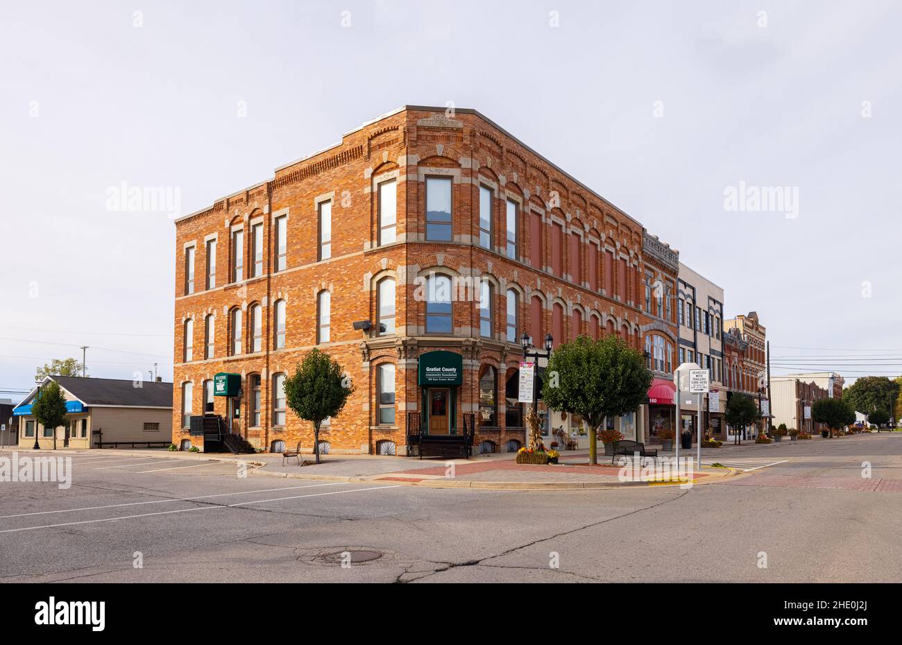 Ithaca, Michigan, USA - October 24, 2021: The Historic City Center and ...