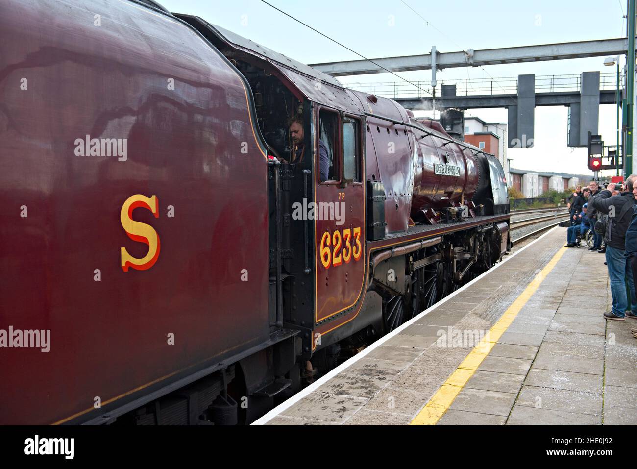 LMS Princess Coronation Class 6233 Duchess of Sutherland at Cardiff ...
