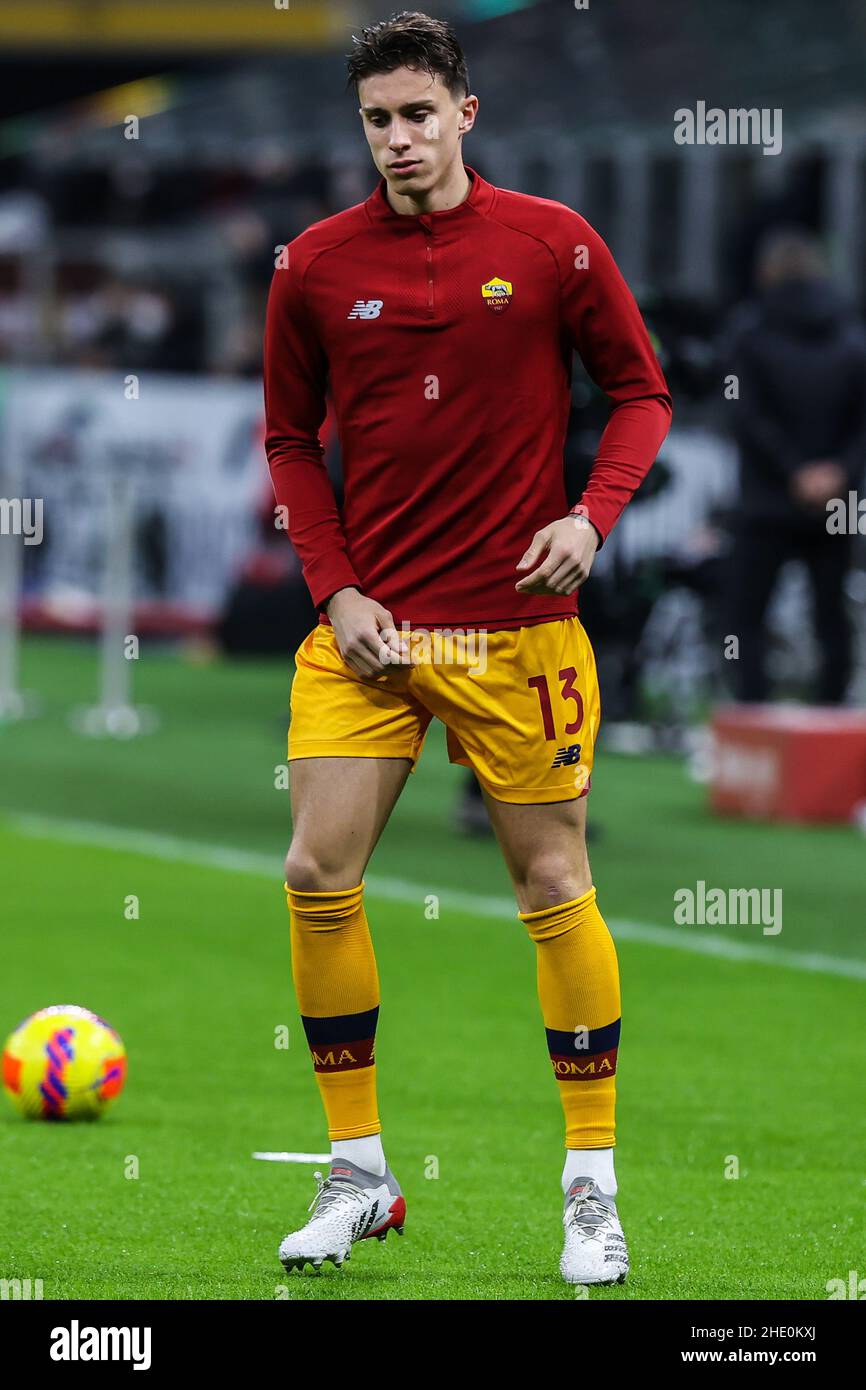 Riccardo Calafiori of AS Roma warms up during the Serie A 2021/22 ...