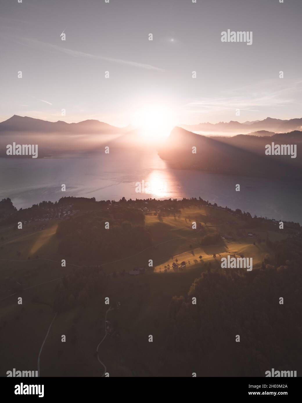Vertical sunset backdrop hi-res stock photography and images - Alamy