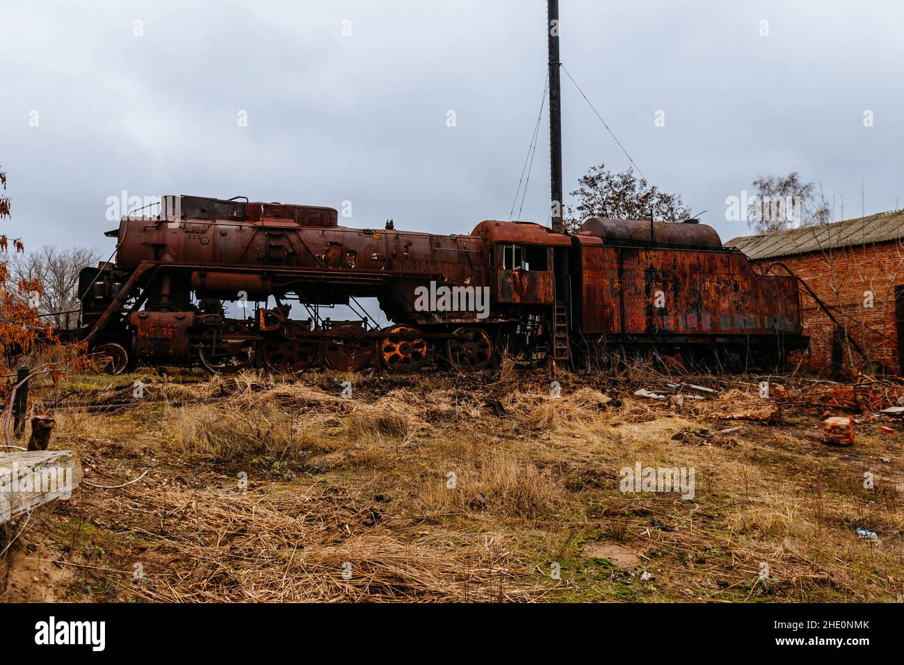 Old rusty abandoned steam locomotive Stock Photo - Alamy