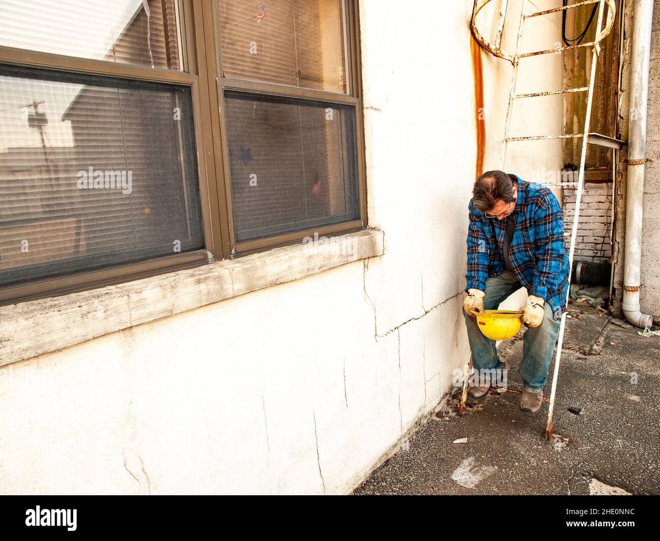 Unemployed man worker hi-res stock photography and images - Alamy