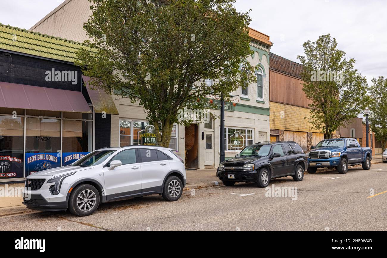 Mason, Michigan, USA - October 24, 2021: The old business district as seen on Maple Street Stock ...