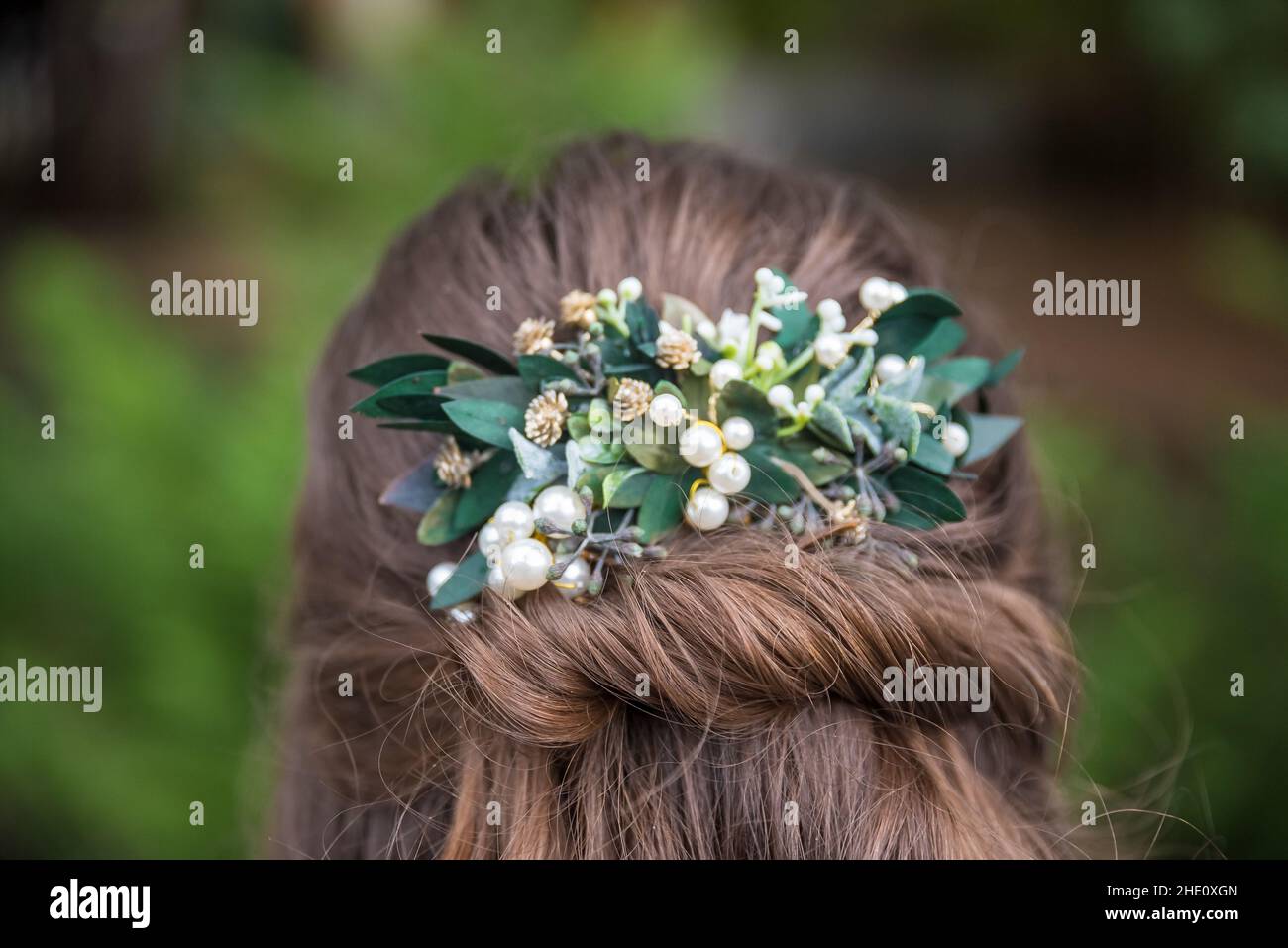 Updo hair back hi-res stock photography and images - Alamy