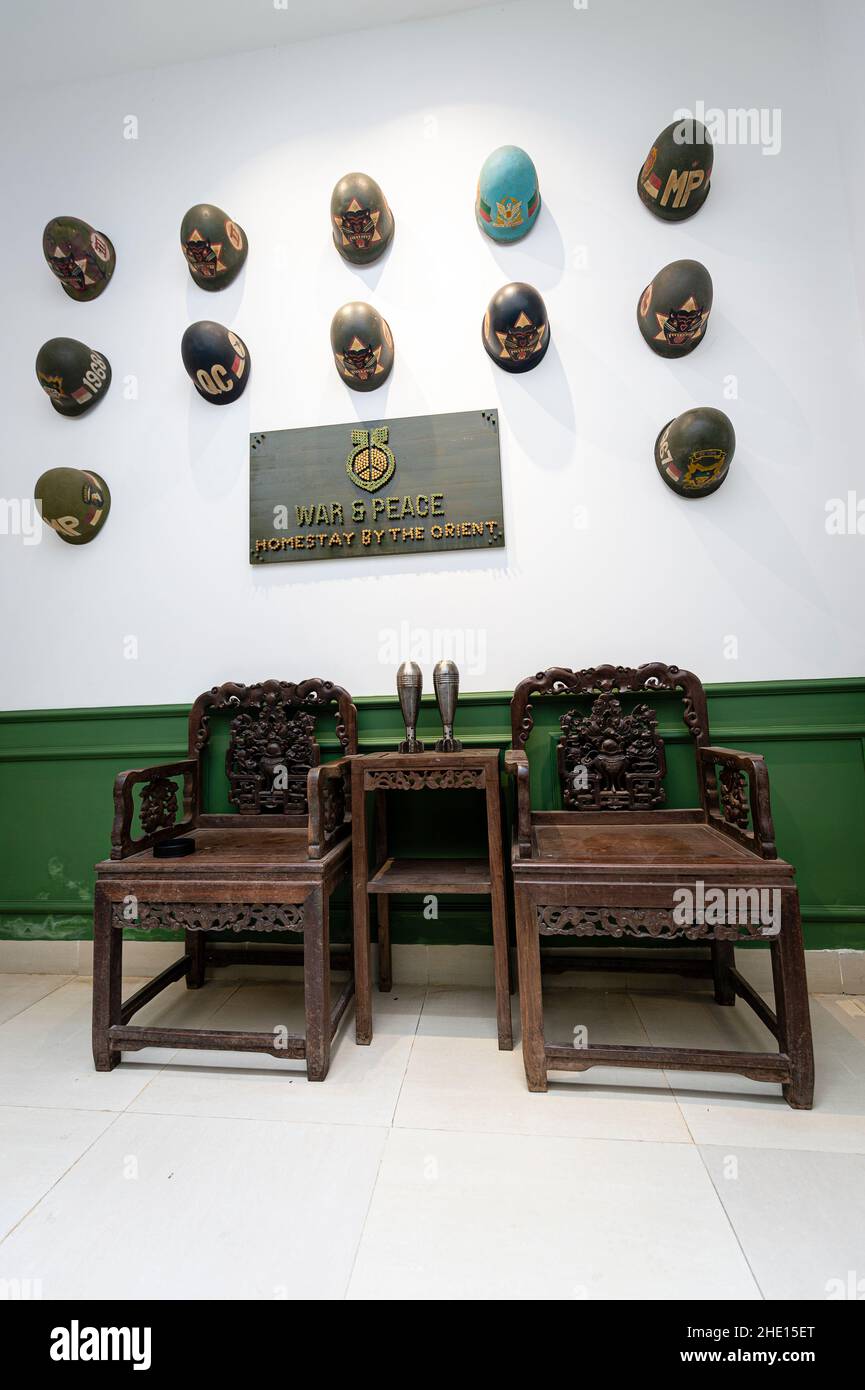 War room table hi-res stock photography and images - Alamy