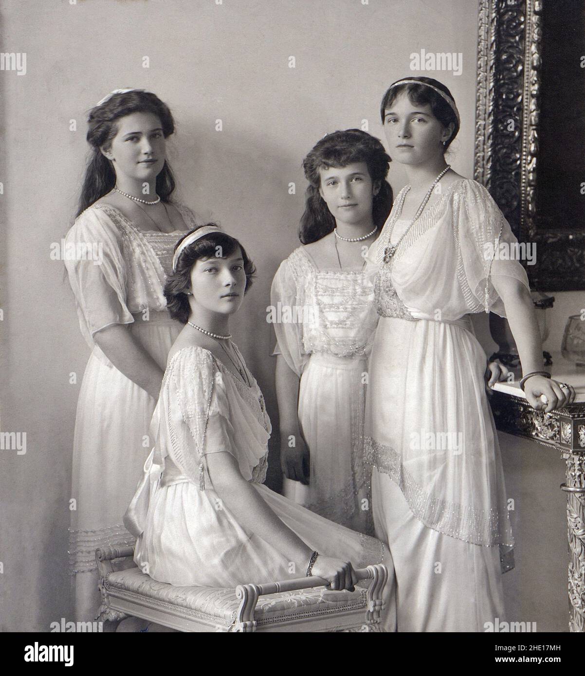 The Romanov girls in 1914 - the four young daughters of Tsar Nicholas ...
