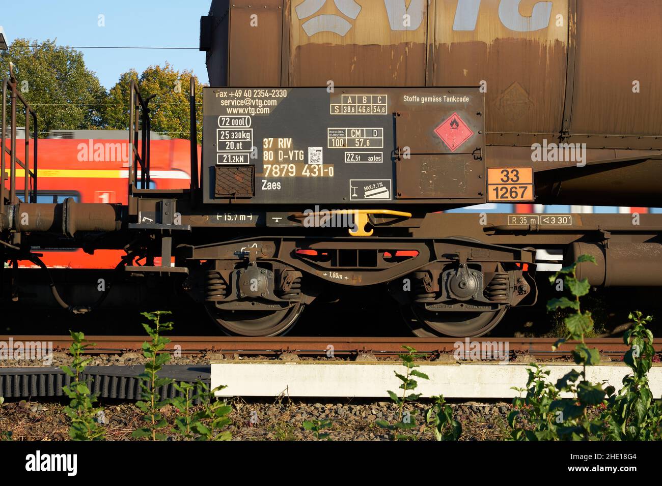A tank car from VTG loaded with crude oil Stock Photo - Alamy