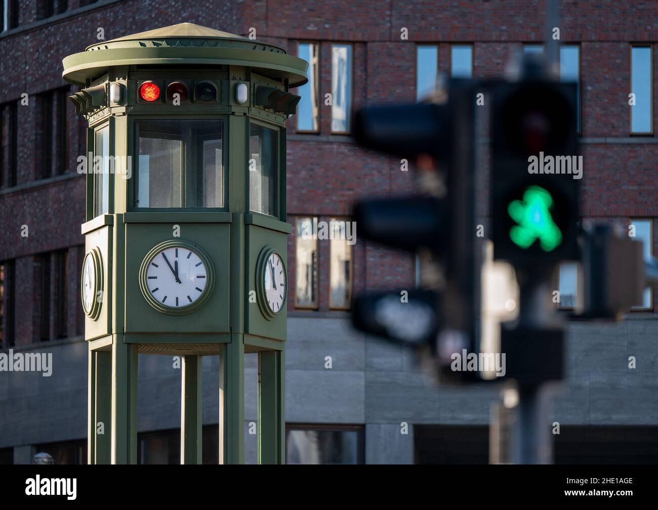 Berlin, Germany. 06th Jan, 2022. A replica of the traffic light tower ...