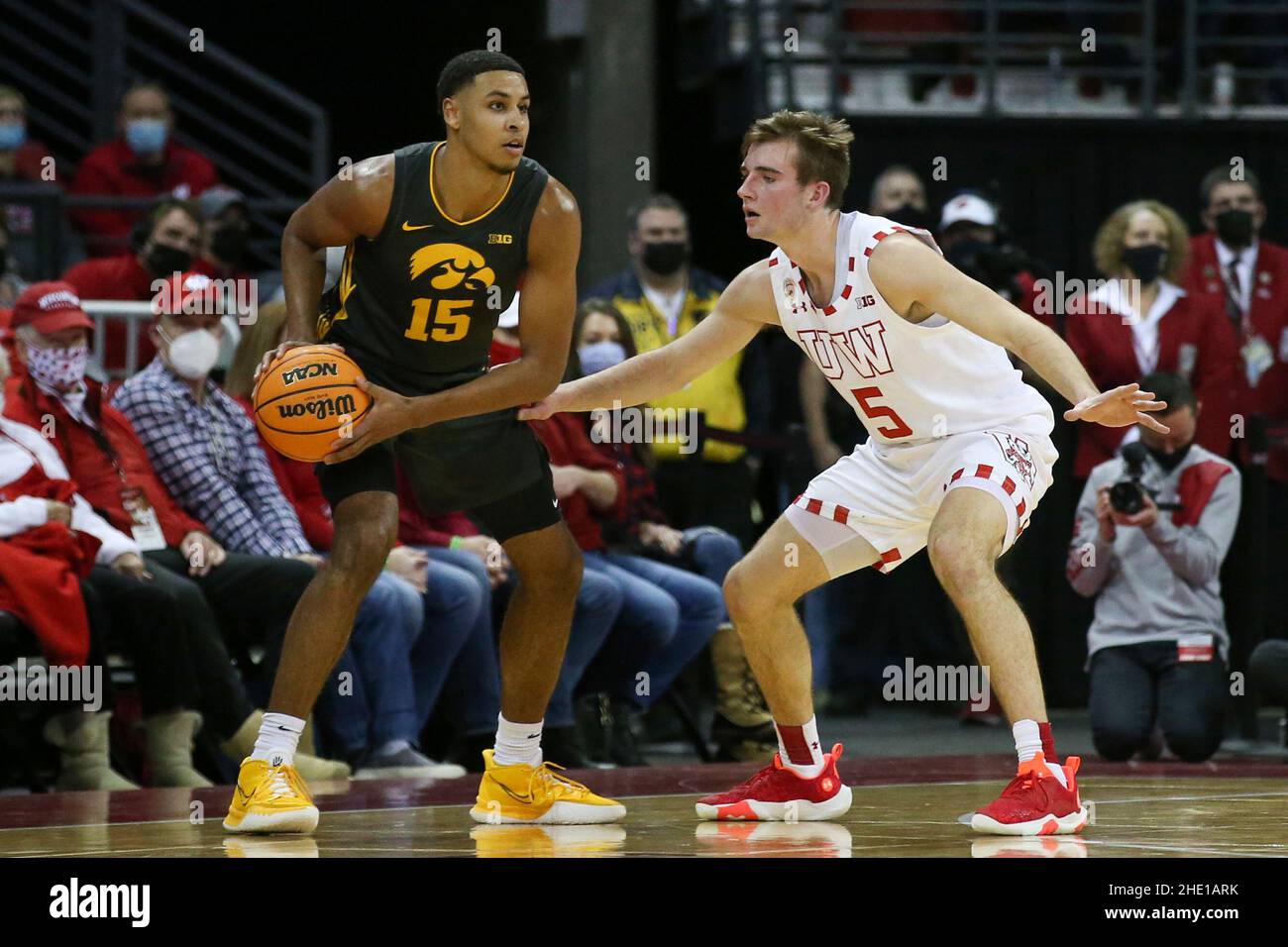 Madison, WI, USA. 06th Jan, 2022. Iowa Hawkeyes forward Keegan Murray ...