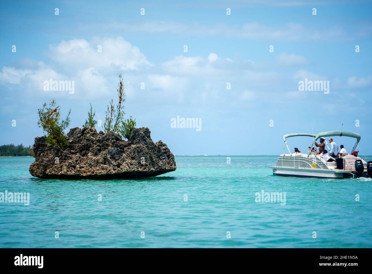 Crystal rock formation hi-res stock photography and images - Alamy