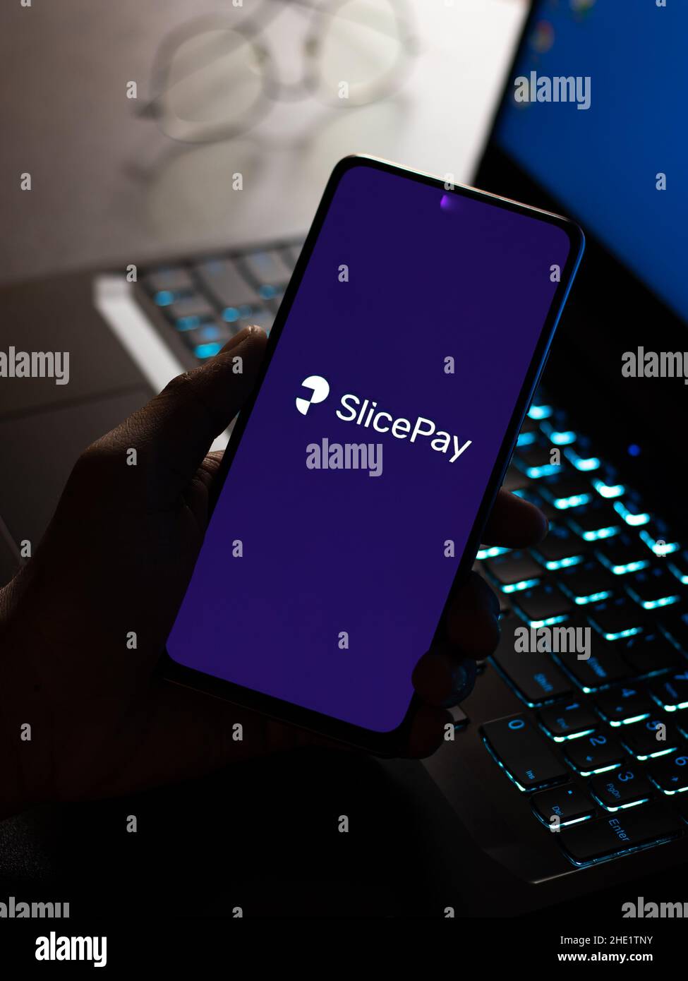 Slice pay later app hi-res stock photography and images - Alamy