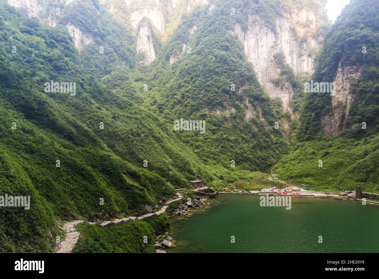 China chinese rock pond lake hi-res stock photography and images - Alamy
