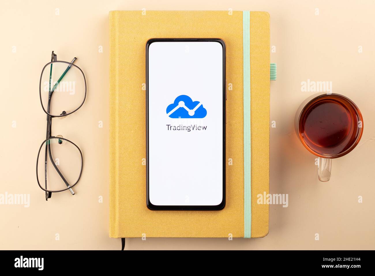 Tradingview logo hi-res stock photography and images - Alamy