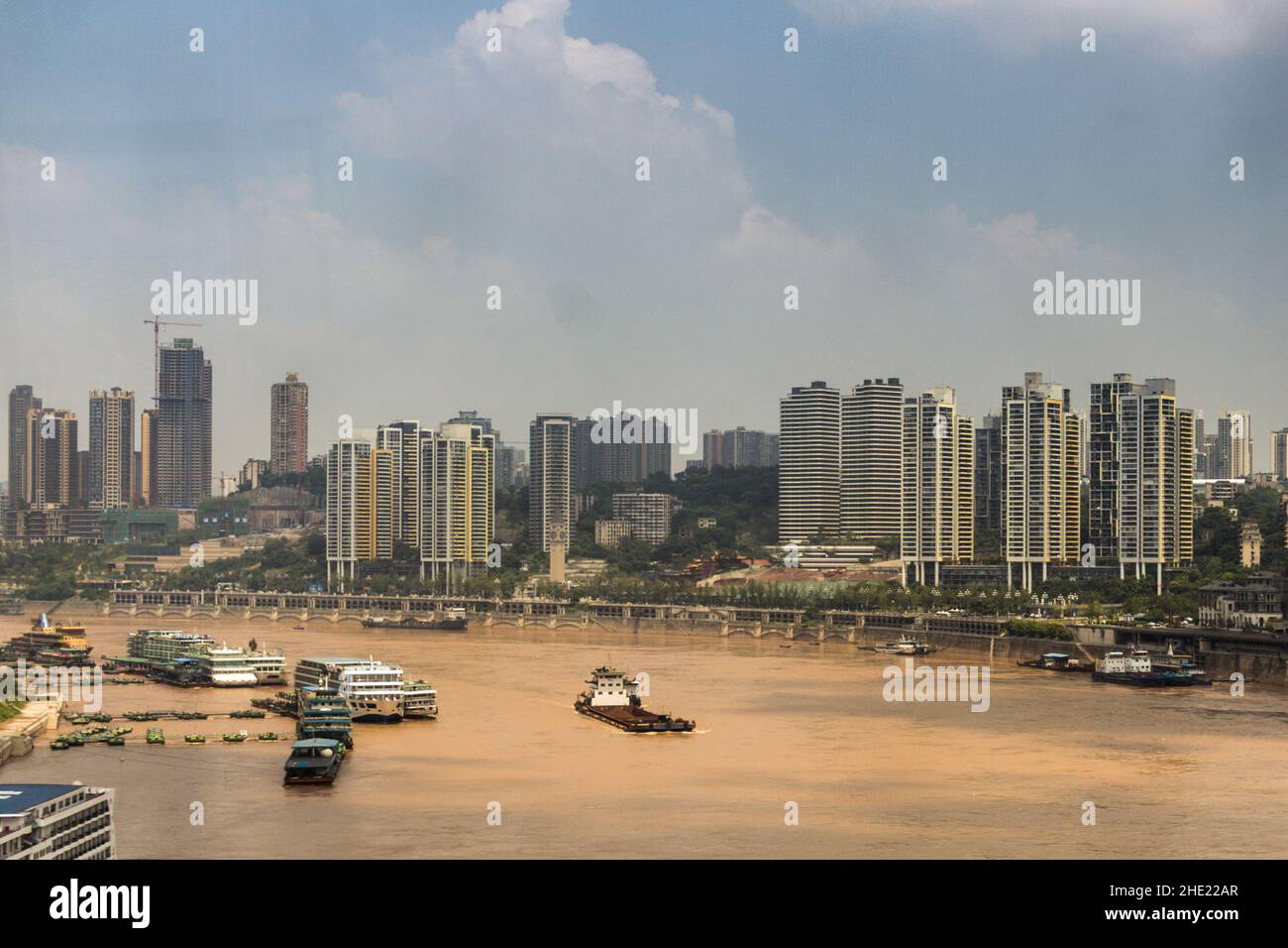 Boats at Yangtze river in Chongqing, China Stock Photo - Alamy