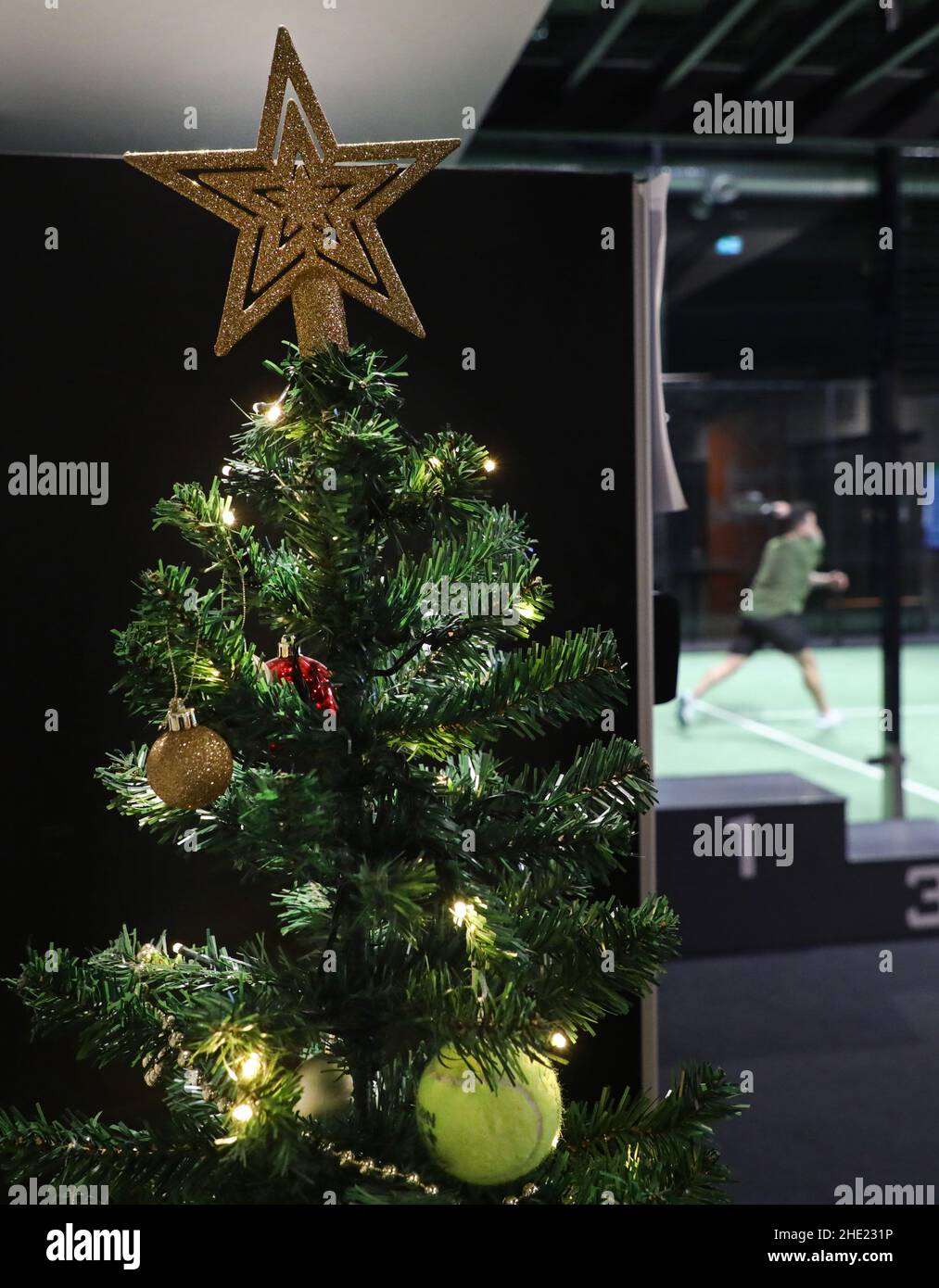 Some who play padel in a padal hall the day before Christmas Eve. Padel ...