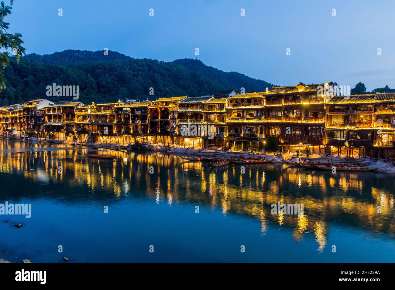 Building river china waterfront houses hi-res stock photography and ...