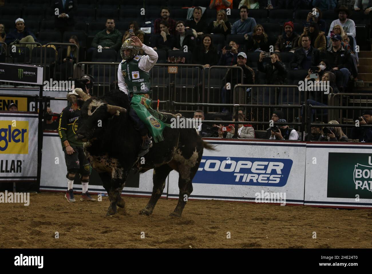 Bull Rider Cooper Davis Competes at 2022 PBR Unleash The Beast Event ...
