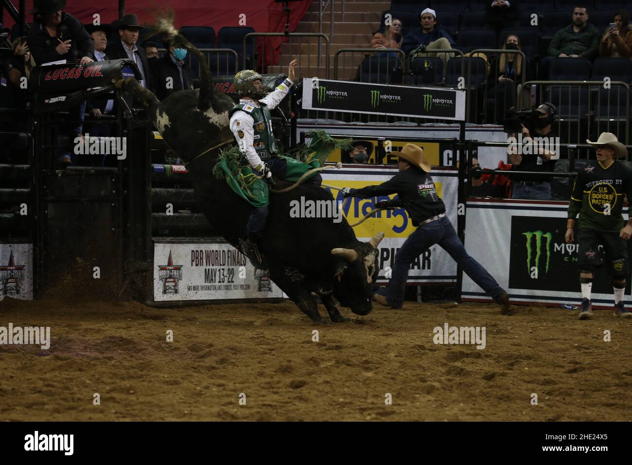 Bull Rider Cooper Davis Competes at 2022 PBR Unleash The Beast Event ...