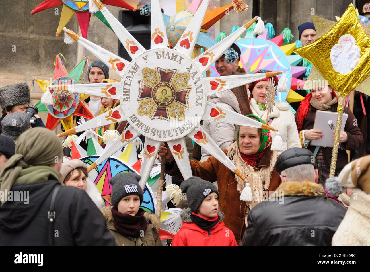 Lviv, Ukraine, 8 January 2022. Procession of zvizdari (Christmas Star ...