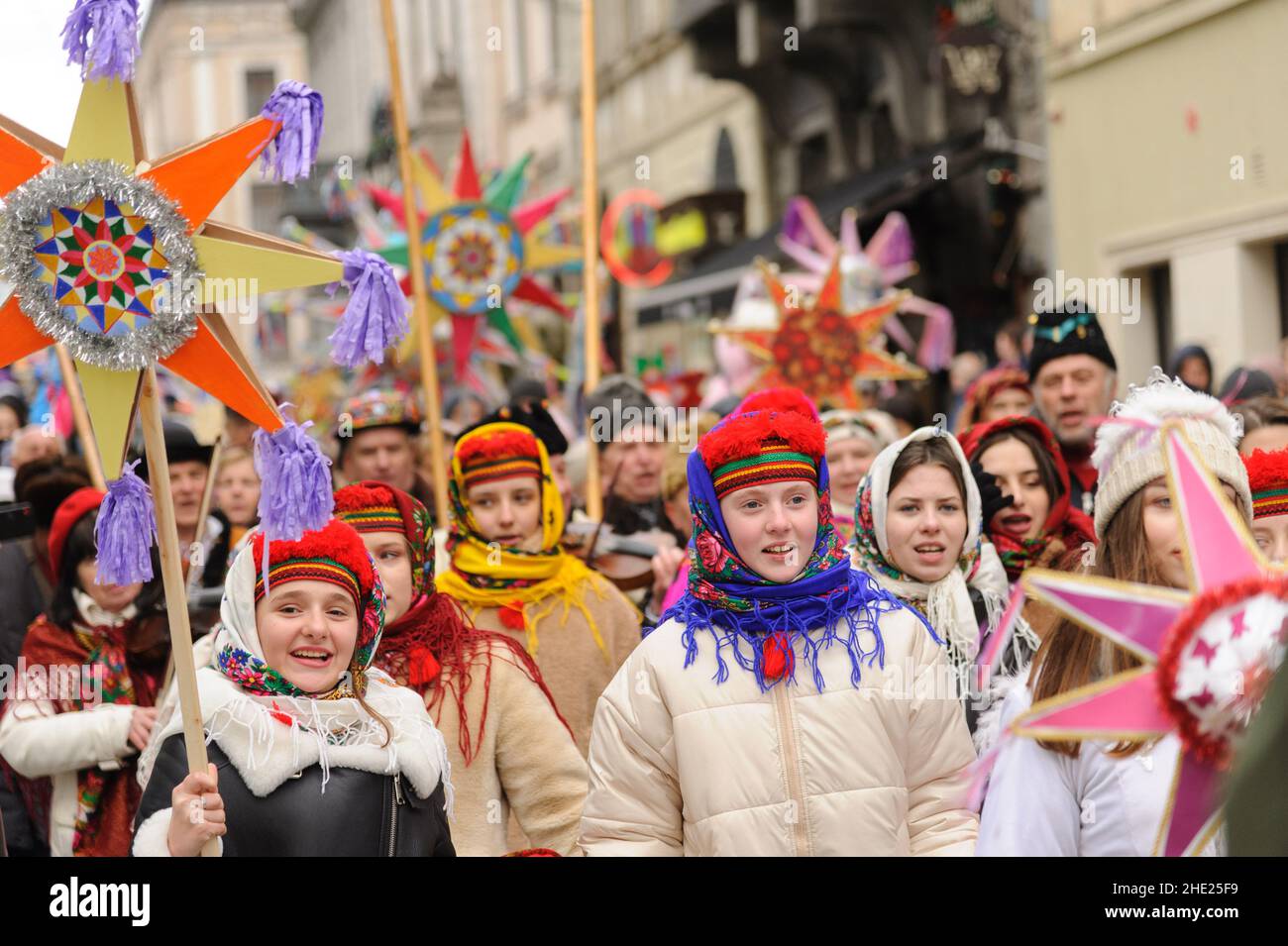 Lviv, Ukraine, 8 January 2022. Procession of zvizdari (Christmas Star ...