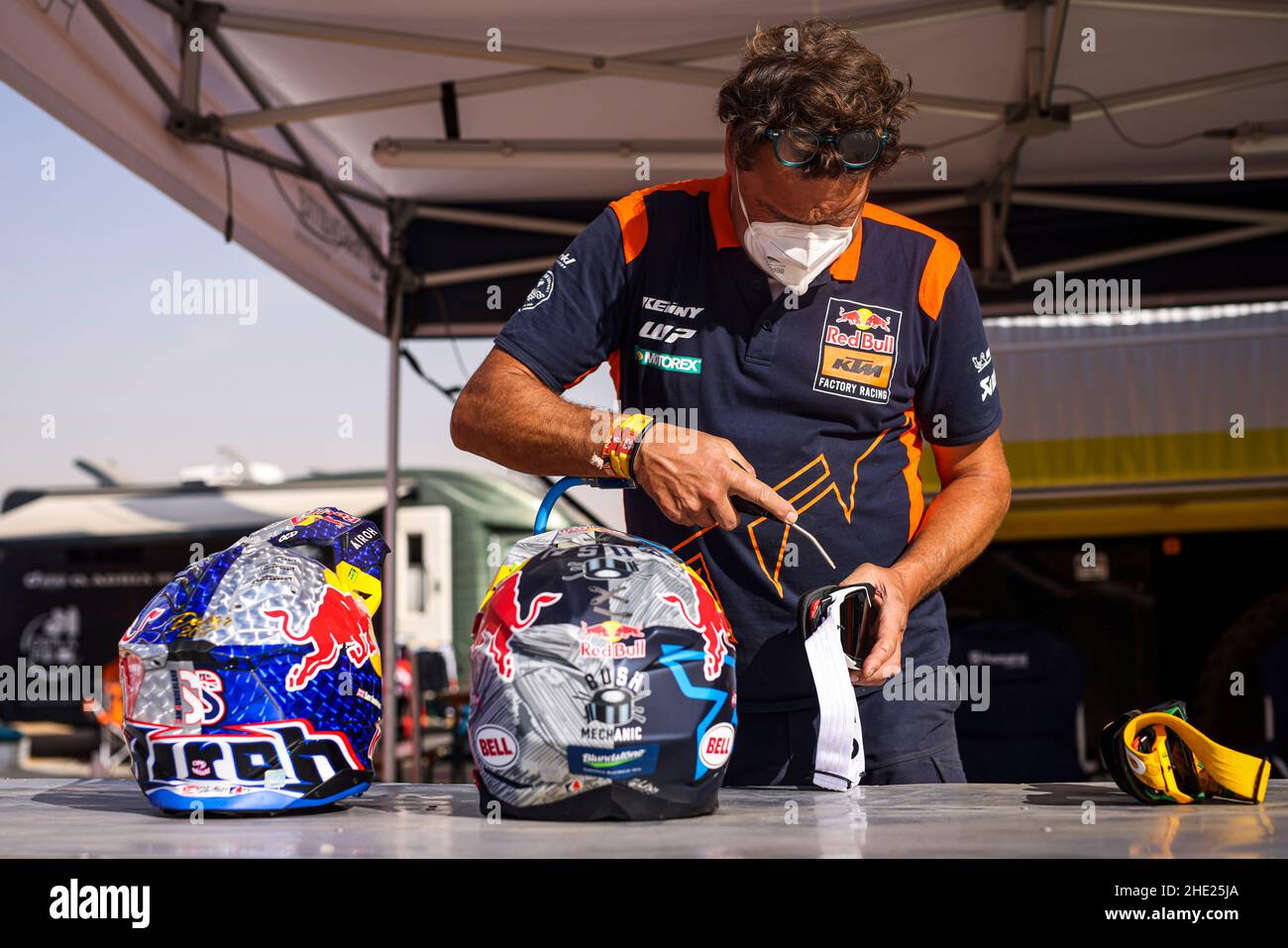 KTM Factory team mechanic, mecanicien during the Rest Day of the Dakar ...