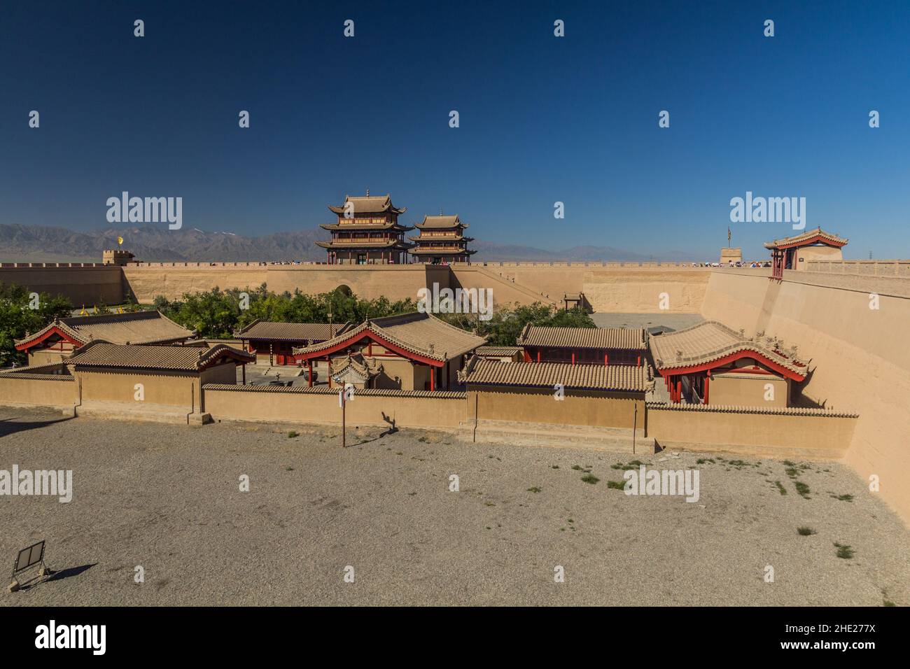 China military courtyard hi-res stock photography and images - Alamy