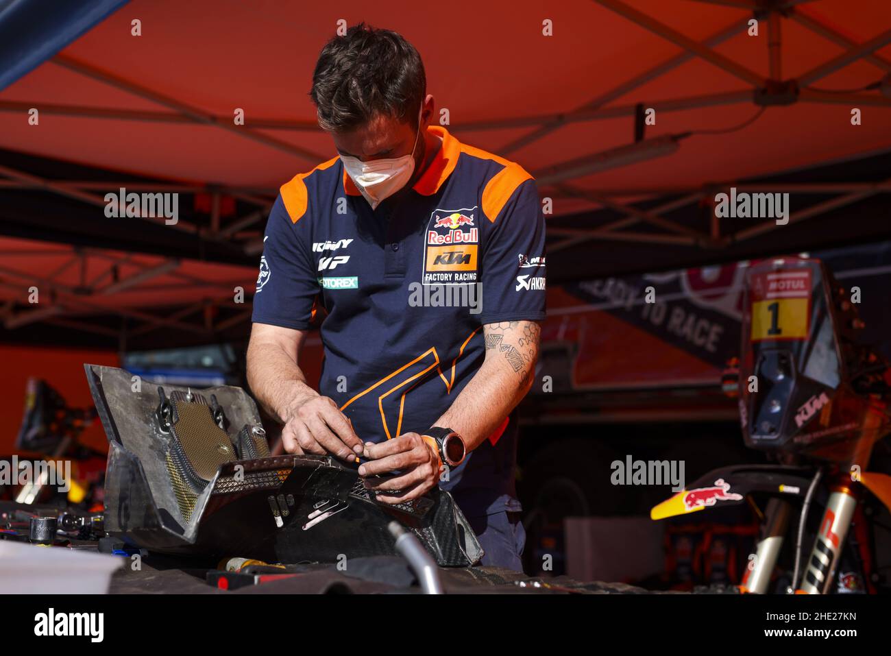 KTM Factory team mechanic, mecanicien during the Rest Day of the Dakar ...