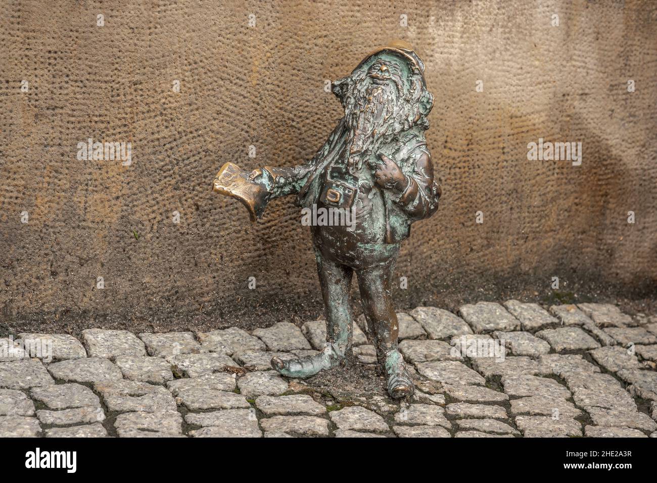Tourist dwarf (Turysta) - since 2005 hundreds of wroclaw dwarf ...