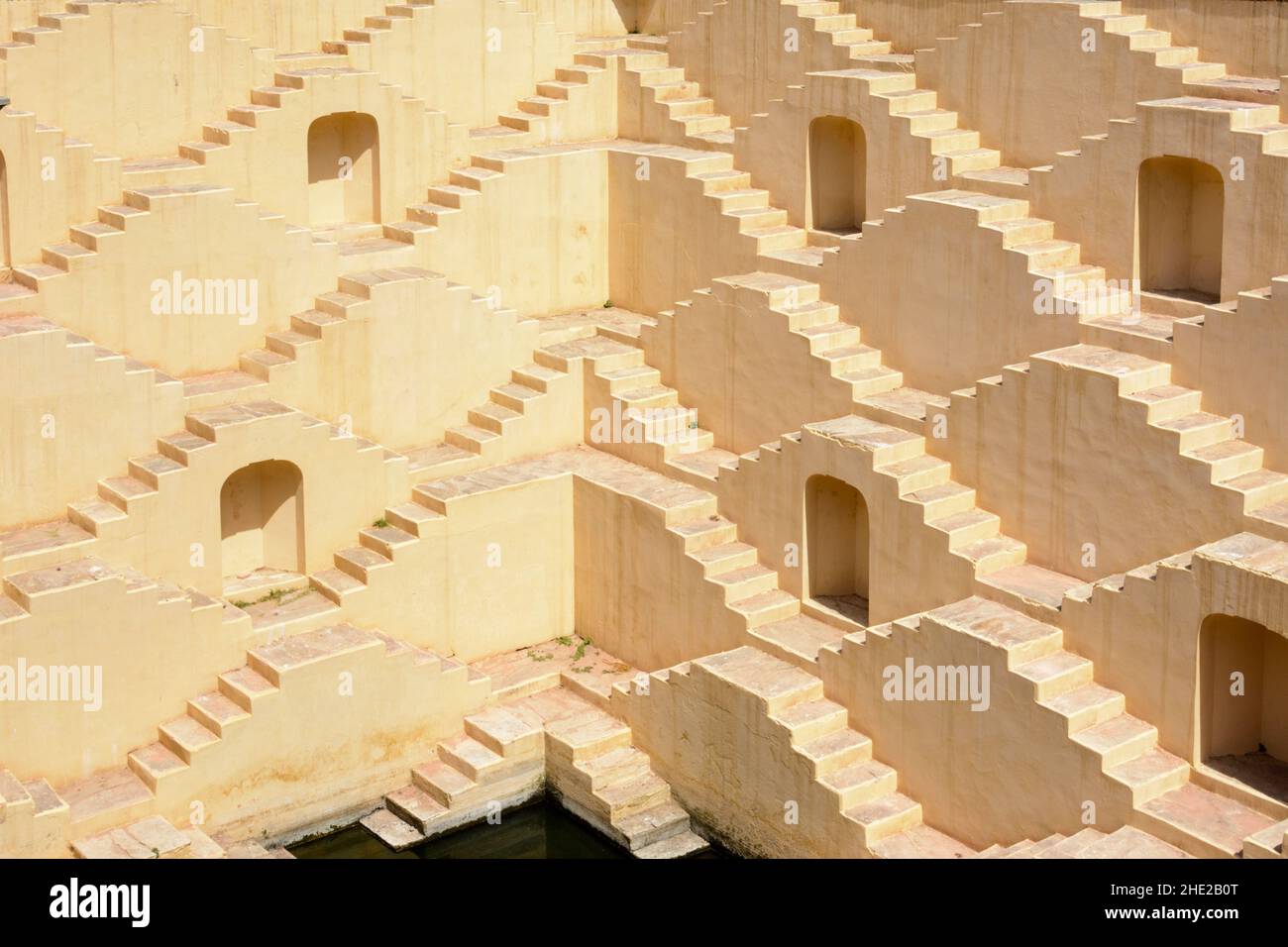 Indian stepwells hi-res stock photography and images - Alamy