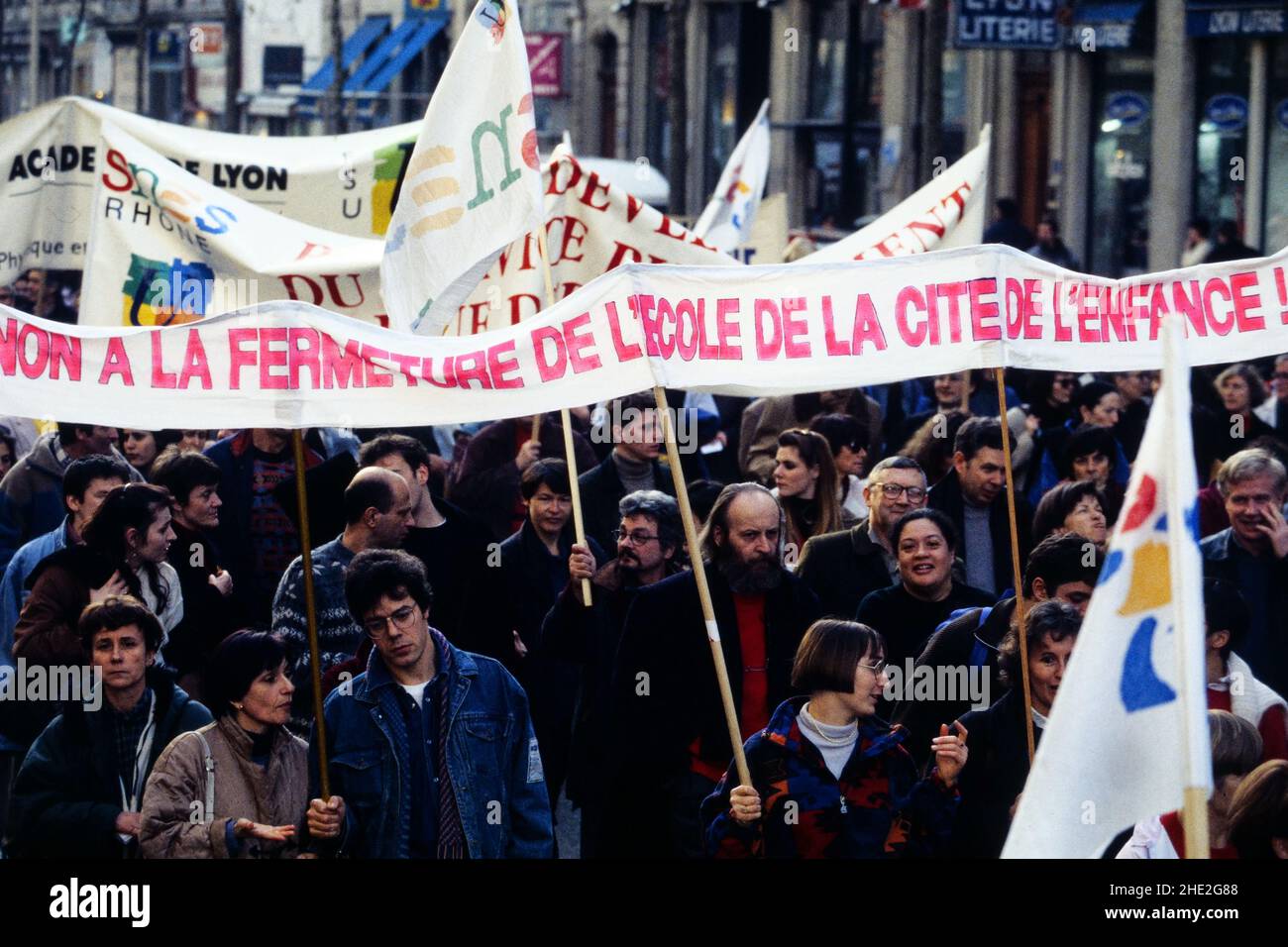Archives 90ies: Students protest Fillon reform and Laurent report, Lyon ...