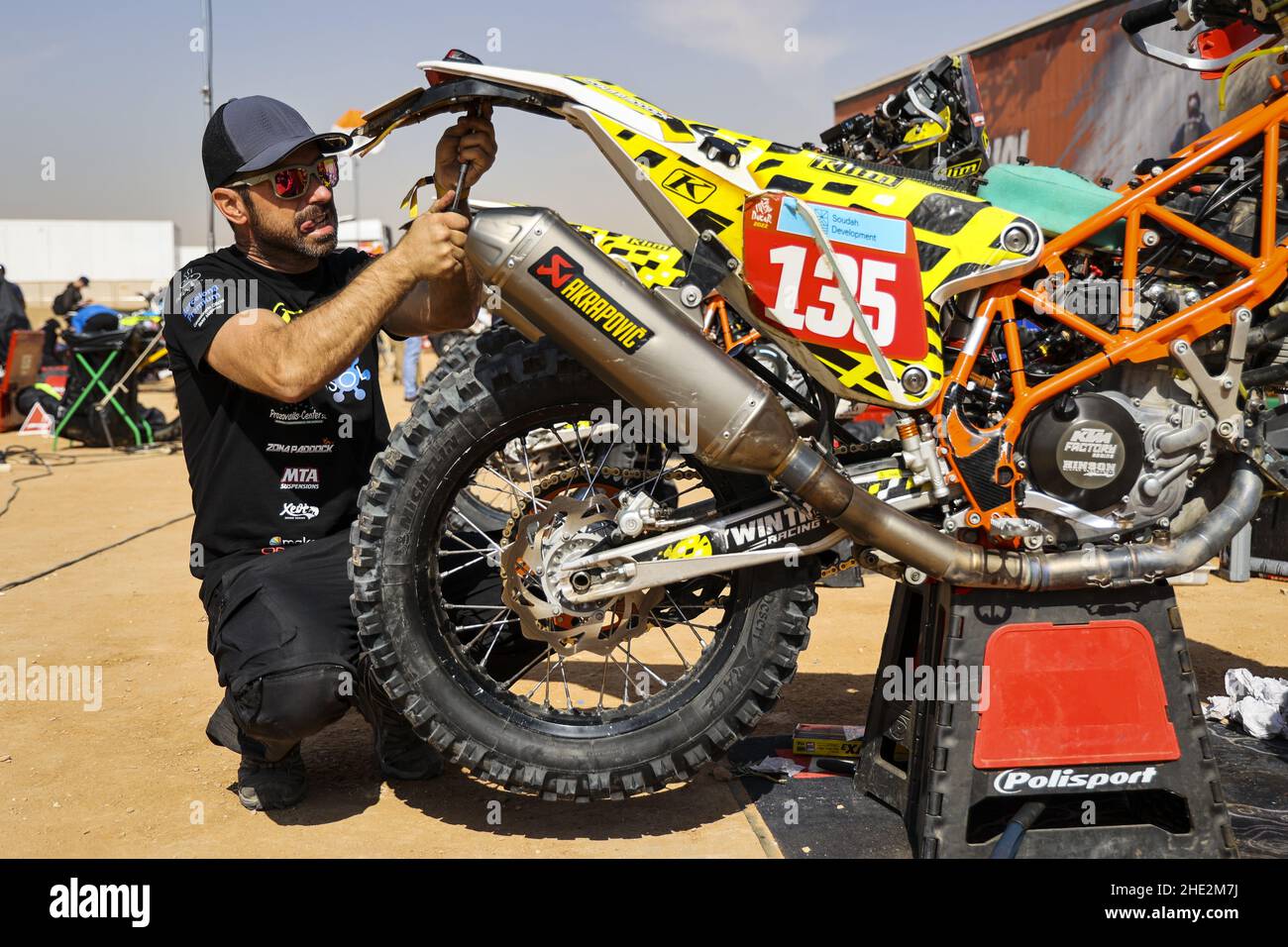 Saudi falcon team hi-res stock photography and images - Alamy