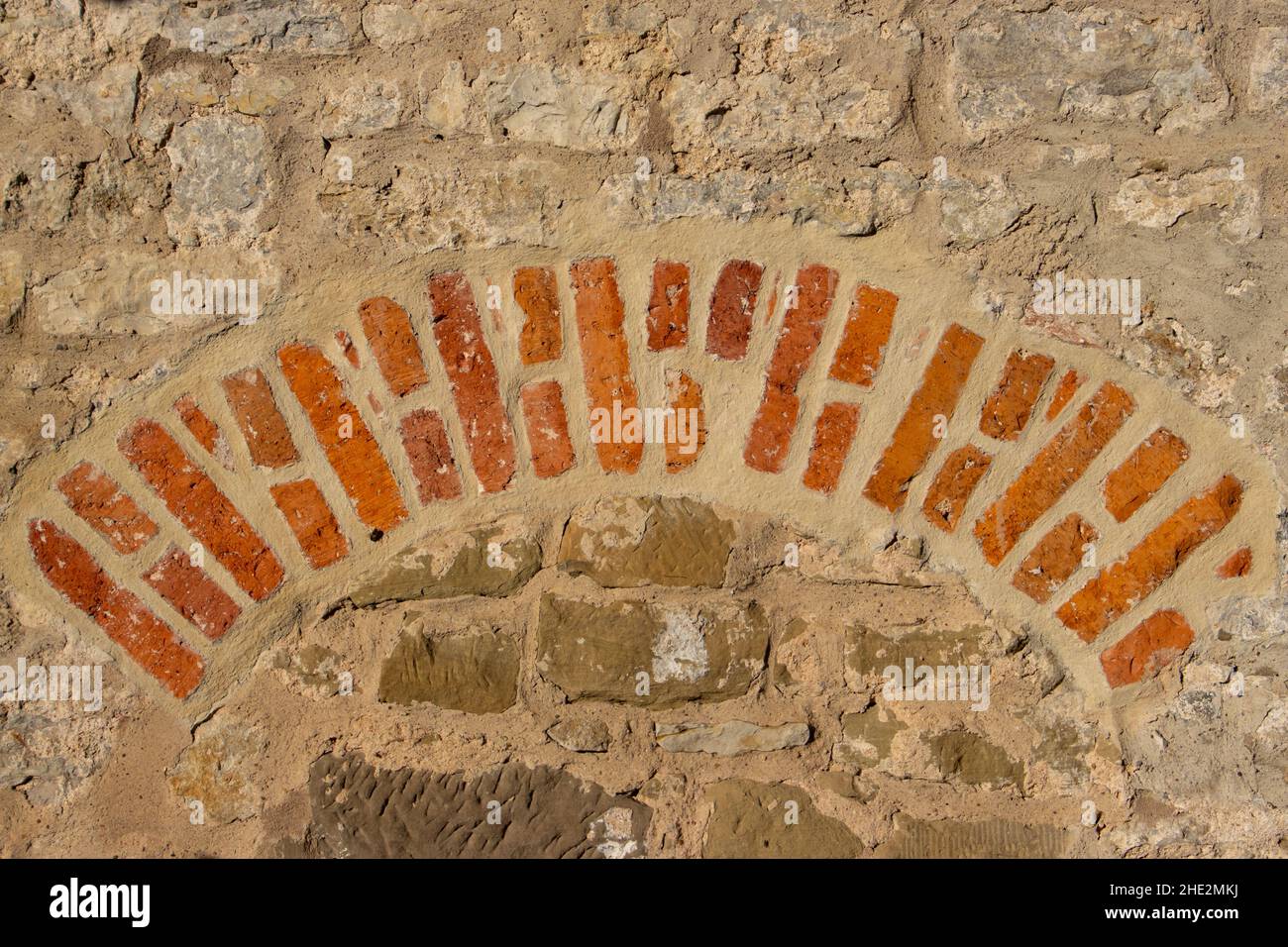 Arch pattern in bricks hi-res stock photography and images - Alamy