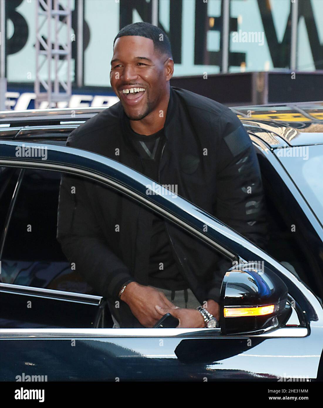 New York - NY - 20211214 Ginger ZeeGeorge StephanopoulosMichael Strahan ...