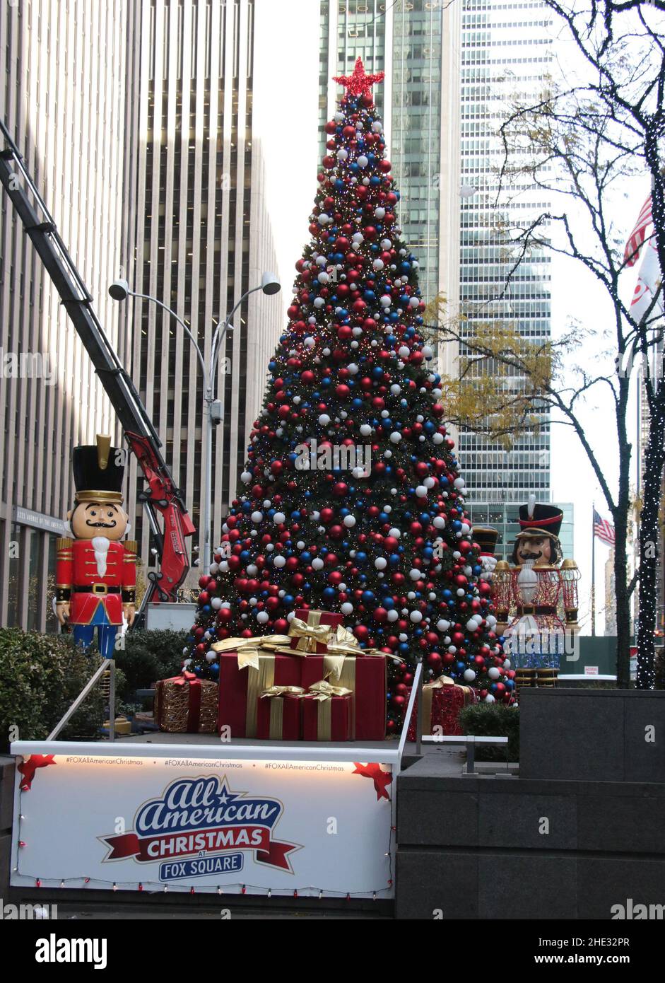 New York - NY - 20211217-FOX News Christmas Tree Completely Restored ...