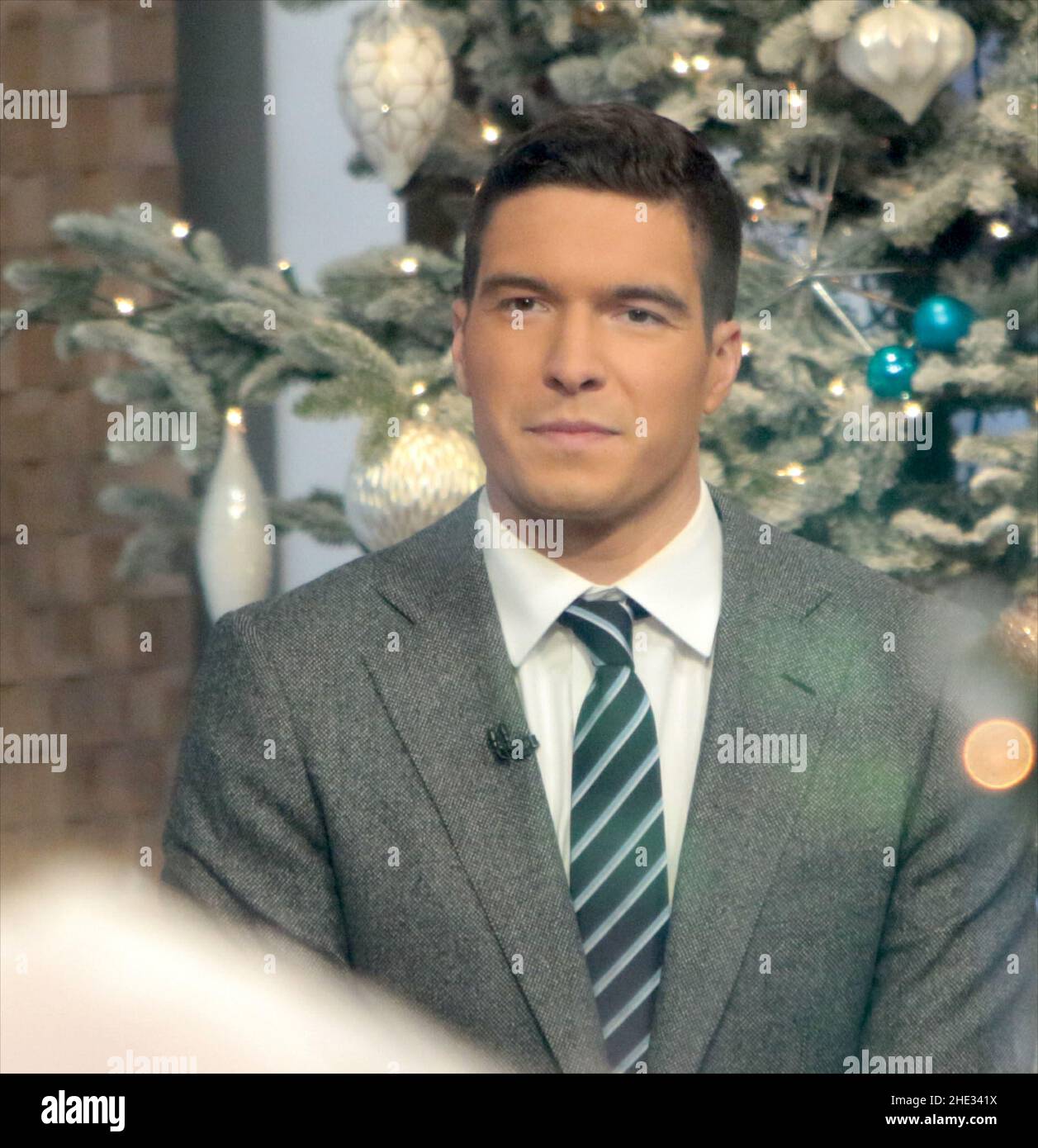 New York - NY - 20211220 Ginger Zee and Will Reeve on set of Good ...